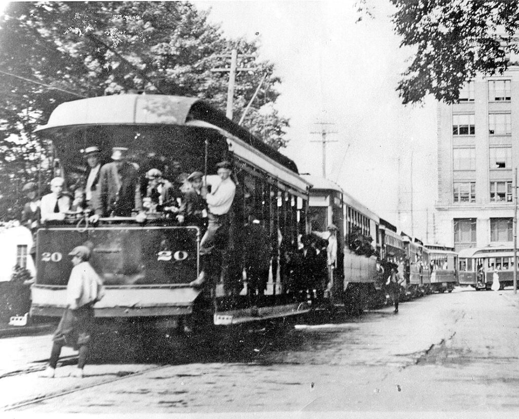 State and Union: Extensive trolley service once connected entire region ...