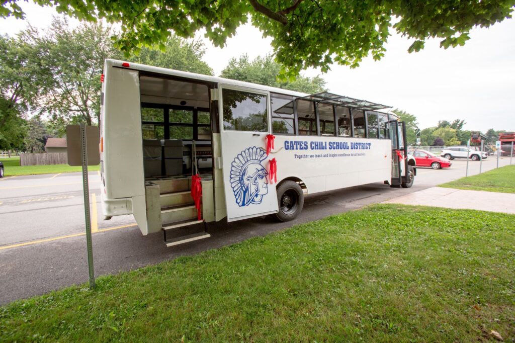 This bus brings healthy eats to students at lunchtime - Olean Times Herald