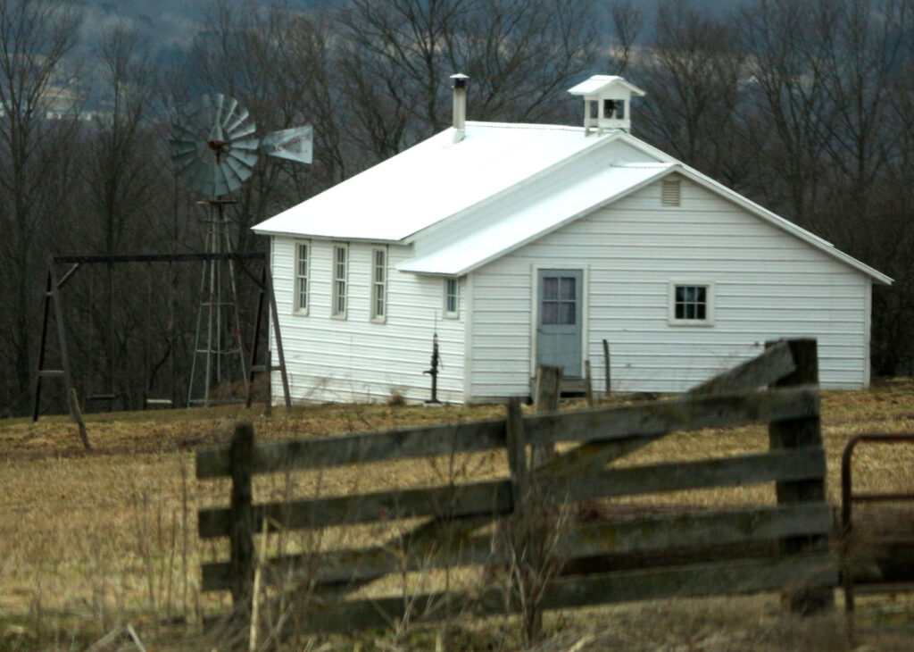 New state immunization rules could spell trouble for county's Amish ...