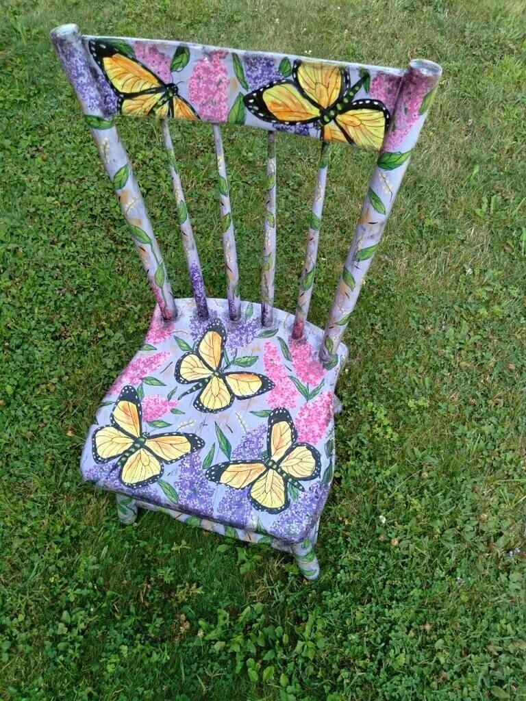 More than Garlic: AAA painted chair auction at festival - Olean Times ...