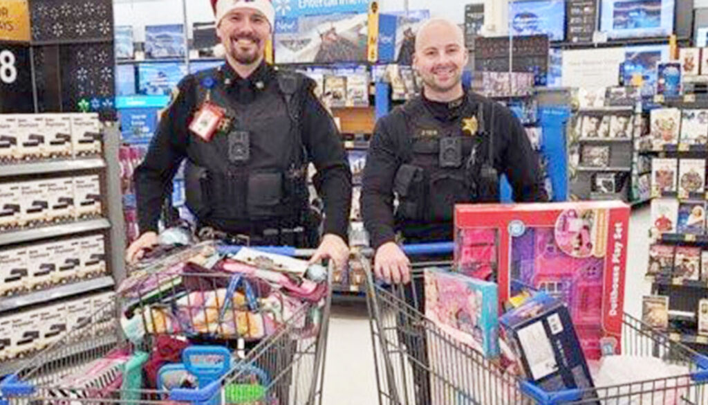 Santa Sheriff brings Christmas to 54 area children - Olean Times Herald