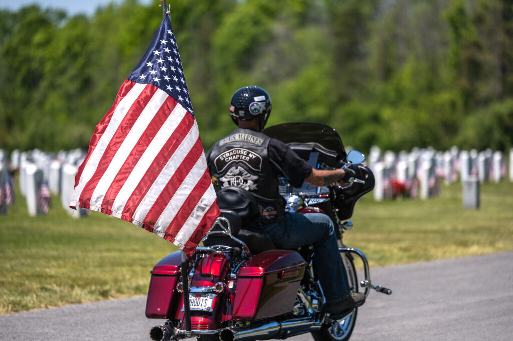 Hochul commemorates siting of NY's first state veterans cemetery ...