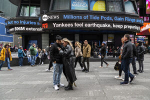 Earthquake centered between NYC, Philly rattles much of Northeast ...