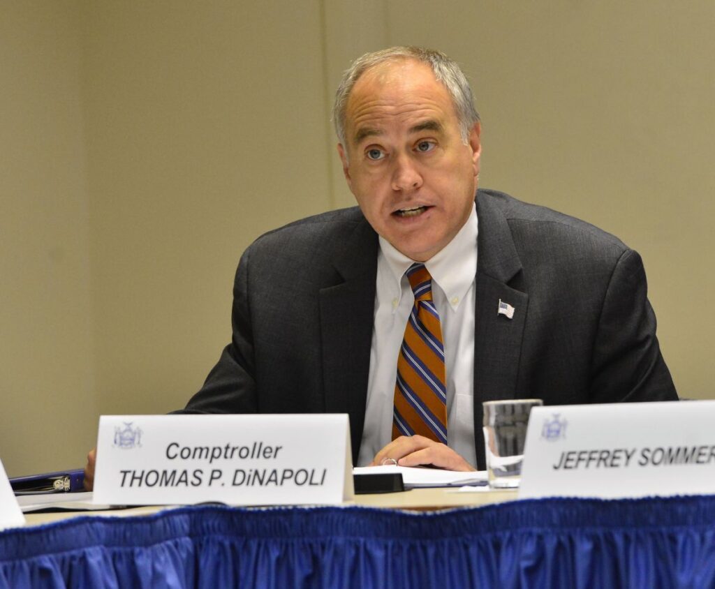 Gillibrand, GOP colleague launch effort to end stock trading by ...