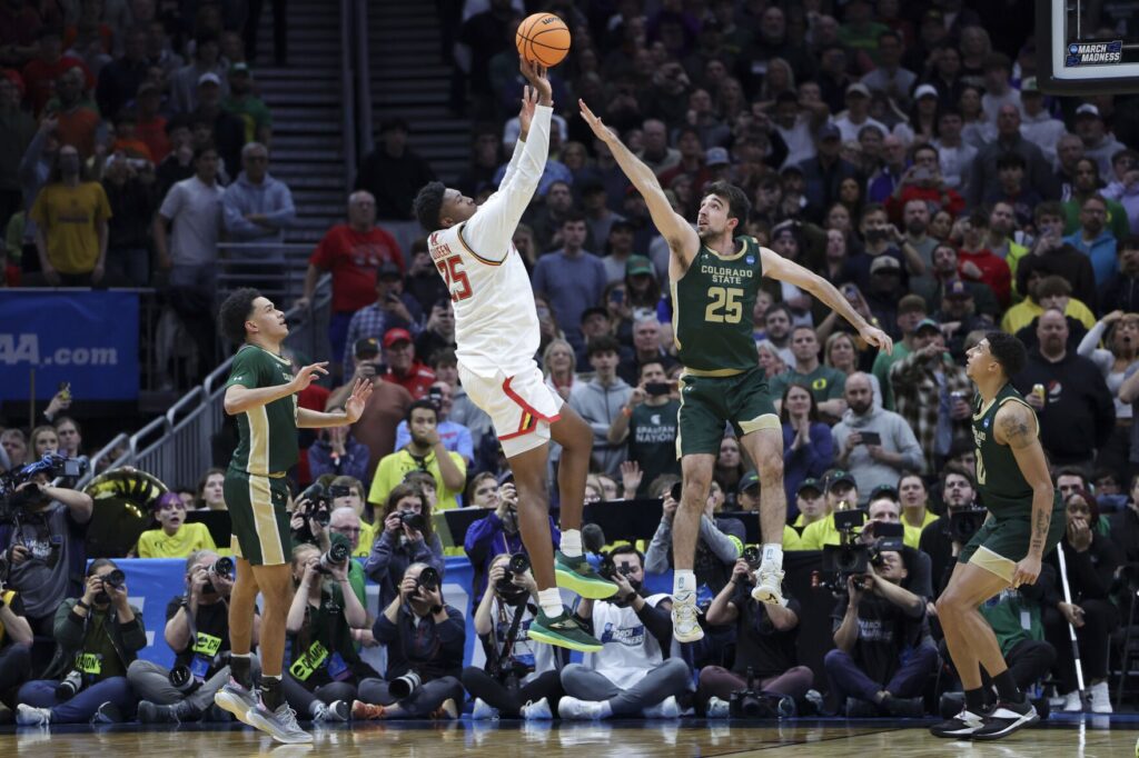Derik Queen's buzzer-beating fadeaway gives Maryland a 72-71 March ...