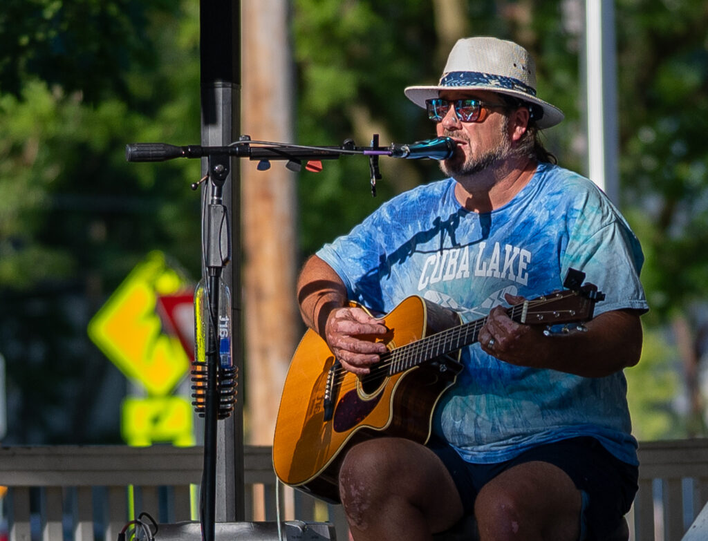 Brian Ash performs at Lincoln Park - Olean Times Herald