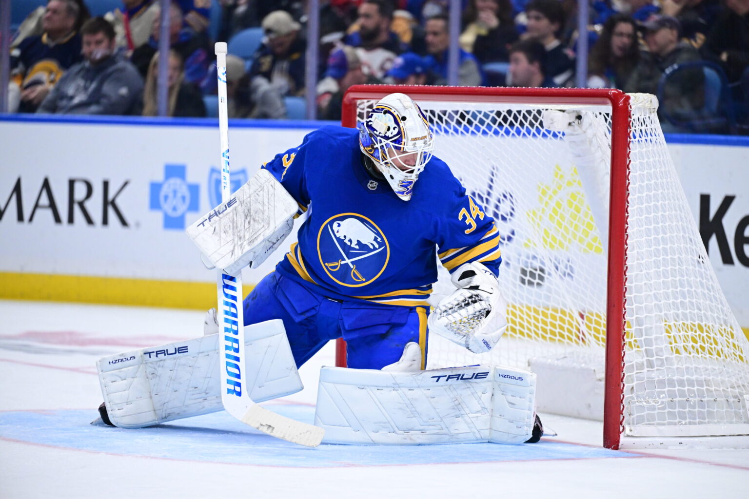 After early goalie change, will Sabres start Lyon, UPL or Ellis ...