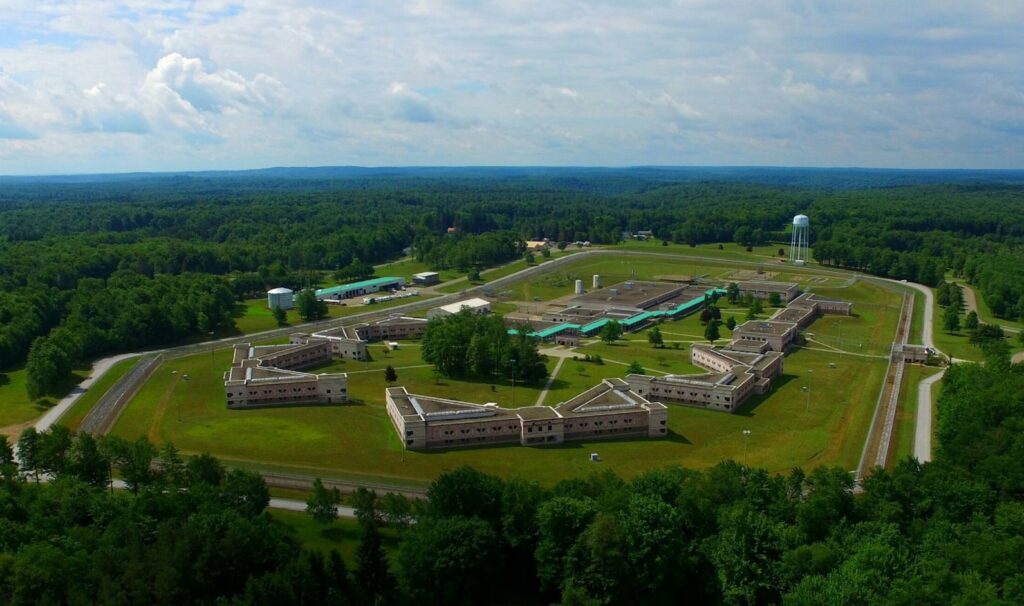 Inmates allege prolonged lockdowns, neglect at FCI McKean - Olean Times ...